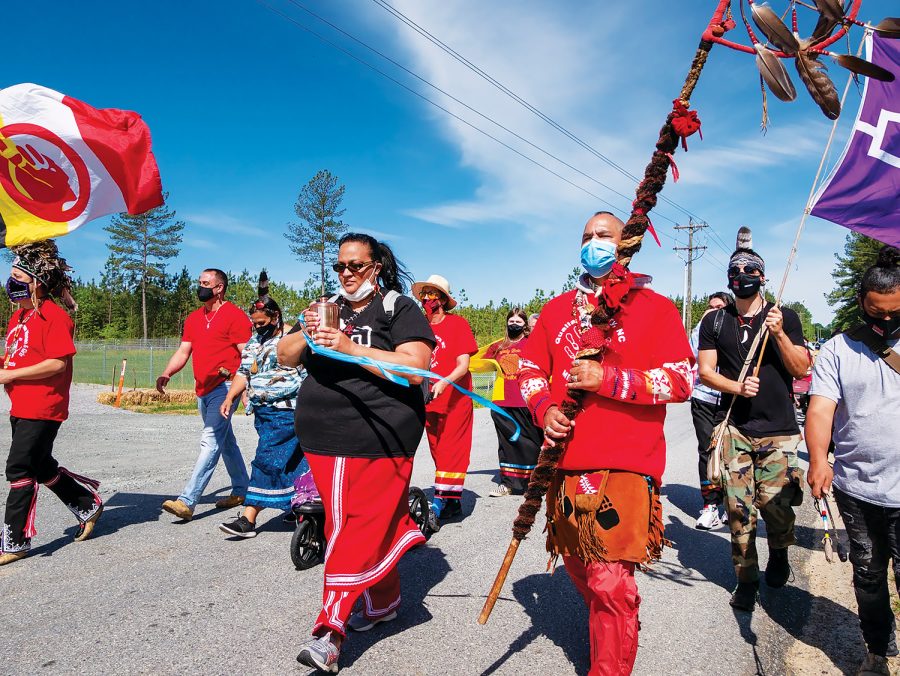 Indigenous Couple Fights For Social And Environmental Justice